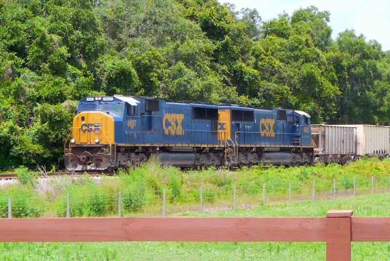 CSX 4697